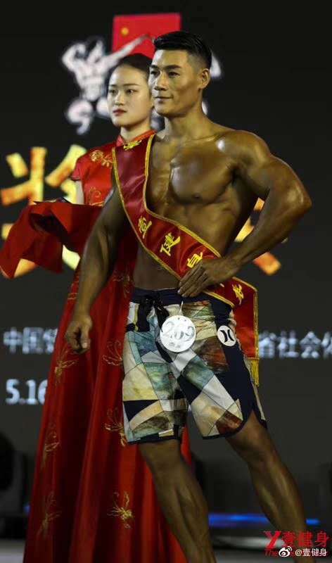 恭喜壹健身代表队选手韦云峰在《2019年CBBA中国健美公开赛》河南郑