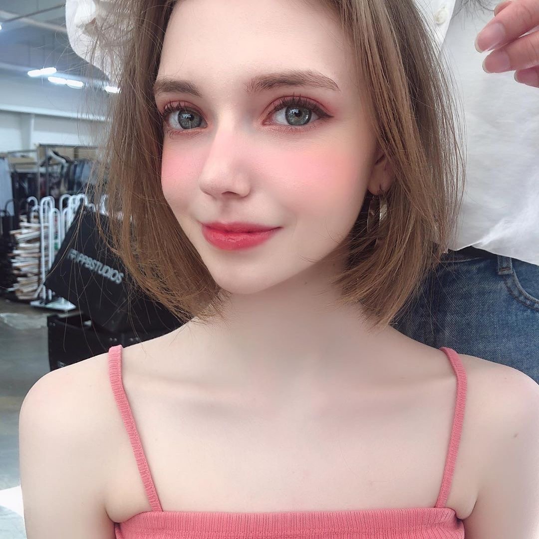 chuu__chloe ~_新浪新闻