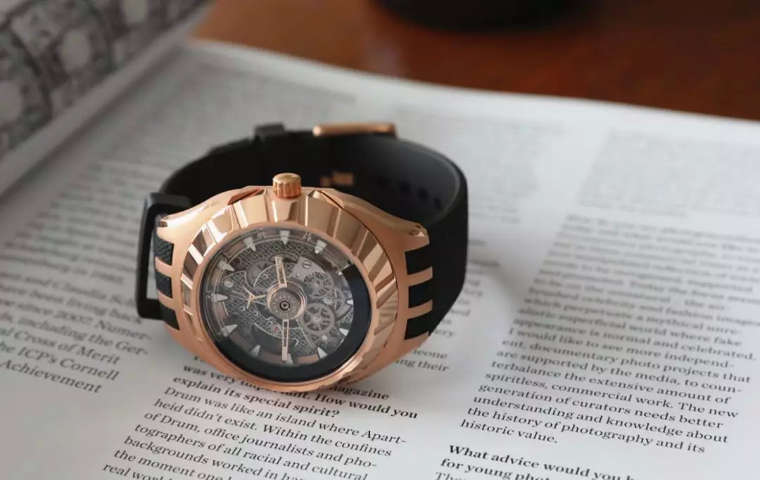 为啥大家都在抢这只SWATCH？新表看起来像10万块，其实只要…_商务范范主_新浪博客