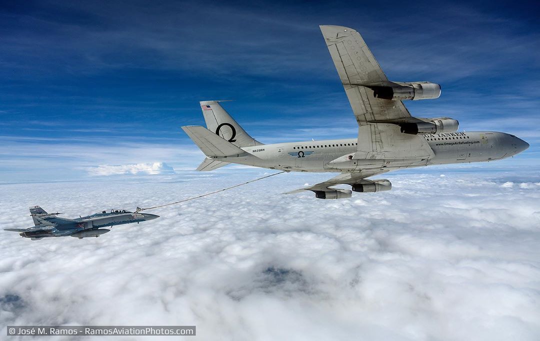 来自美国海军VFC-111、VFC-13的F-5N、VFA-204和VFC-12的F/A-18C/D在