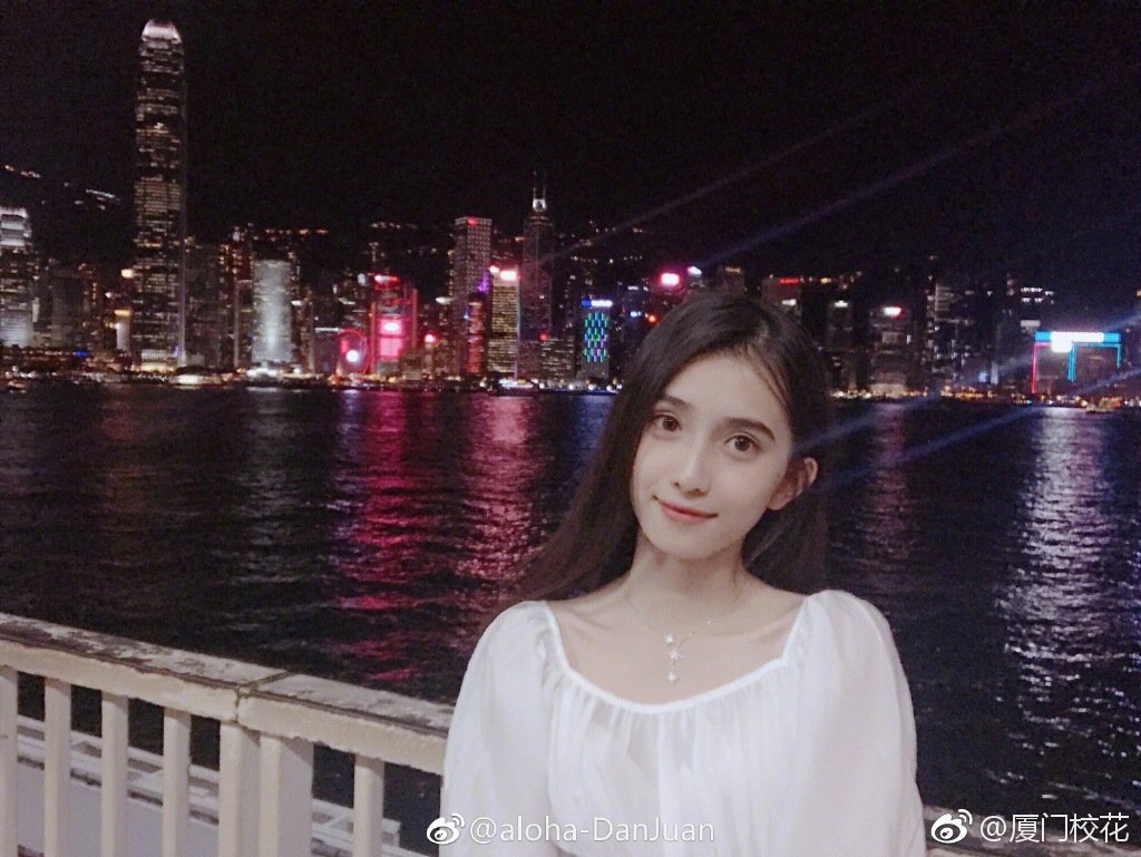 @aloha-DanJuan 00年，来自广西北海，很有气质的女神！|女神|气质|广西北海_新浪新闻