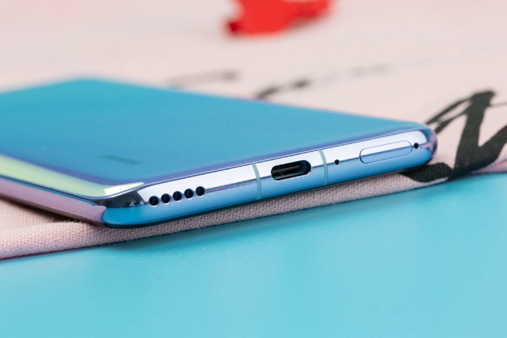 今日，华为nova6系列正式发布，该系列手机主打5G和自拍体验__财经头条