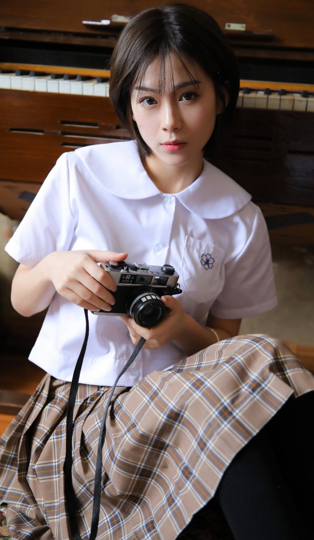 极品尤物美女学生妹制服诱惑性感闺房美女写真集