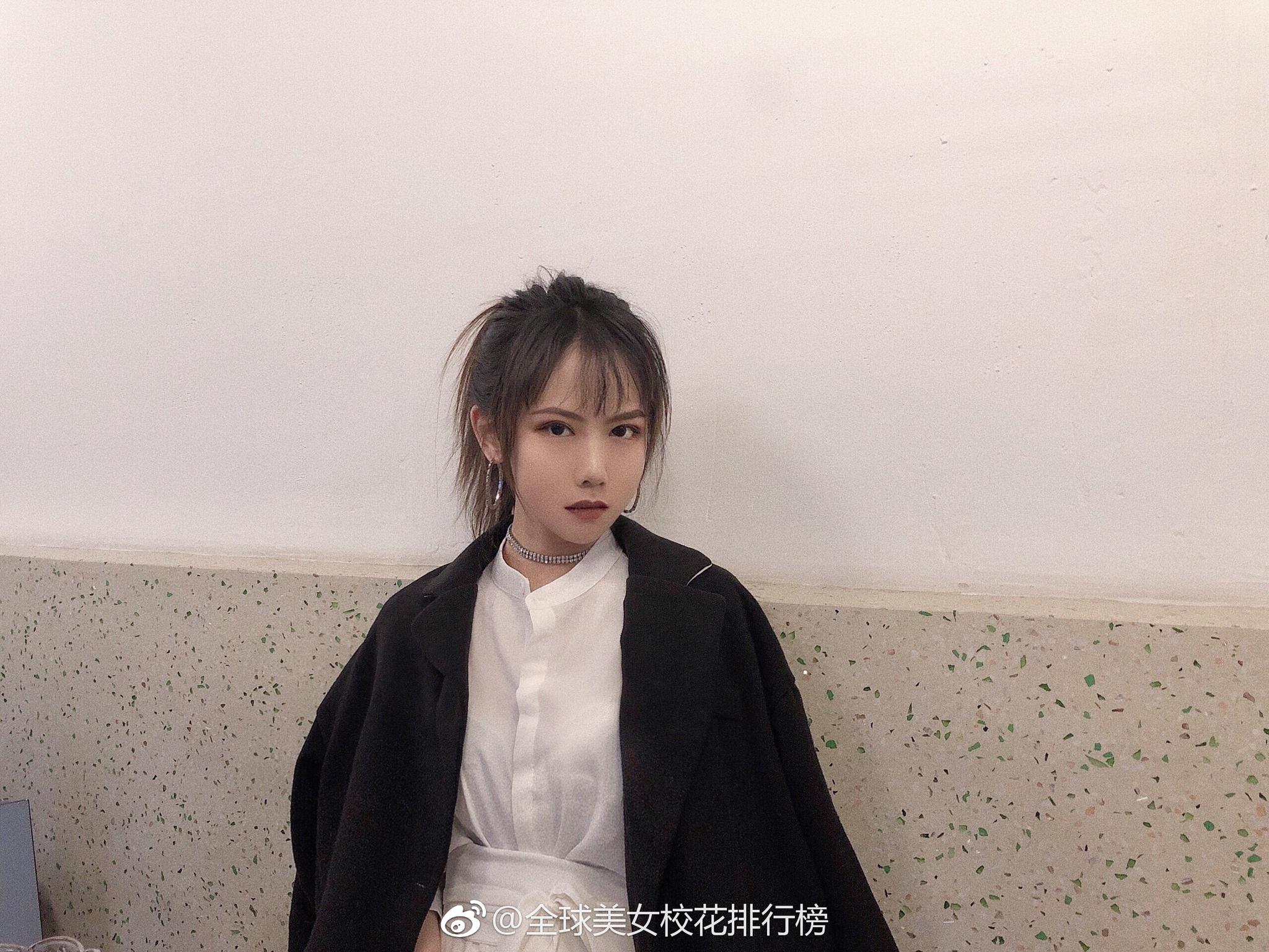 郝一琳 北京现代音乐学院 现代歌舞系 18岁 身高170cm 体重49kg 爱好|北京现代音乐学院|歌舞|体重_新浪新闻