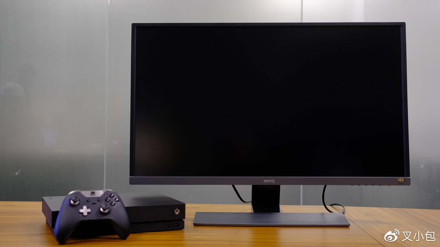 是时候普及 4K 了，HDR再等等吧 | BENQ EW3270U__财经头条