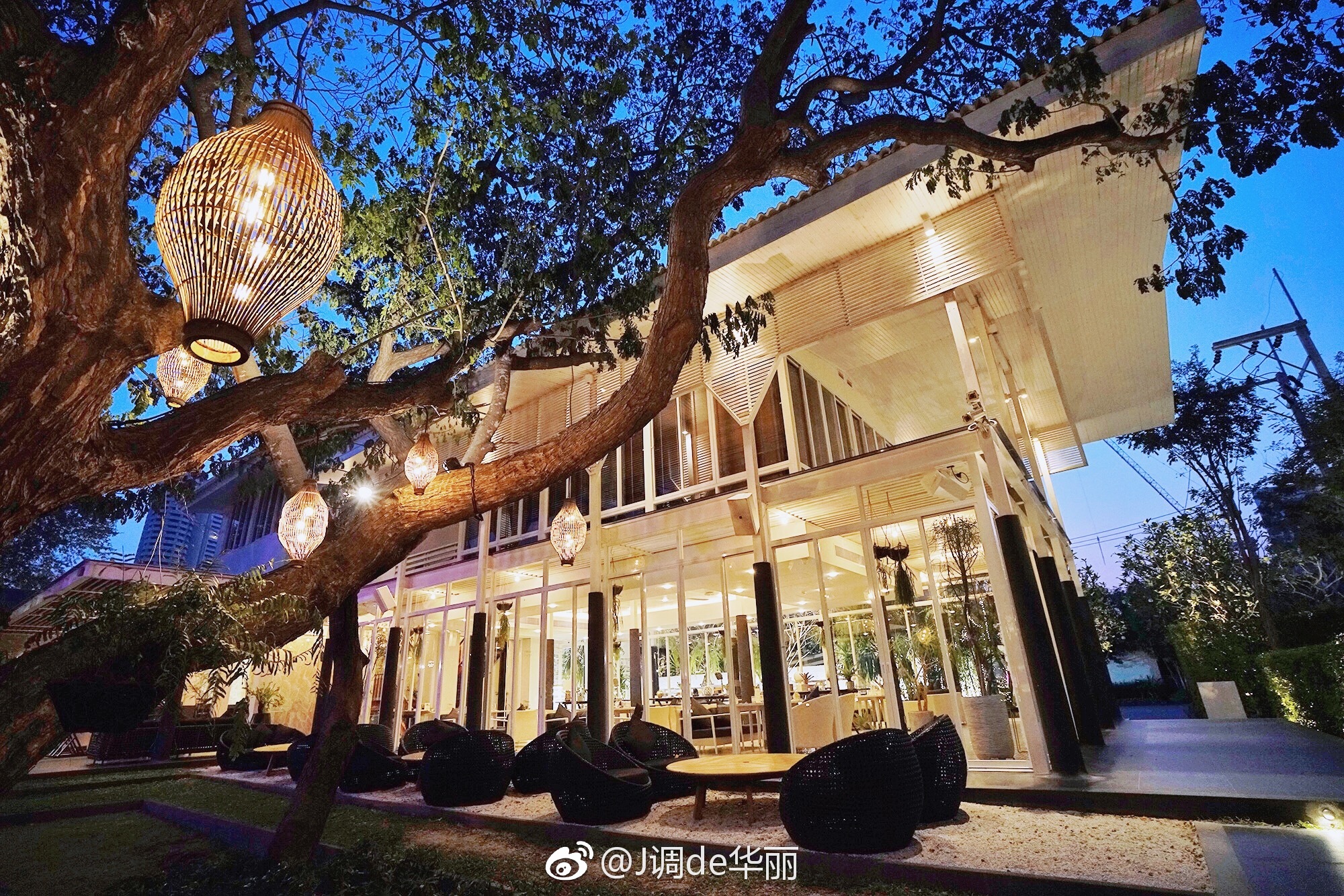 华欣巴巴海滩俱乐部酒店（Baba Beach Club）一共有三个餐厅|俱乐部酒店|餐厅|下午茶_新浪新闻