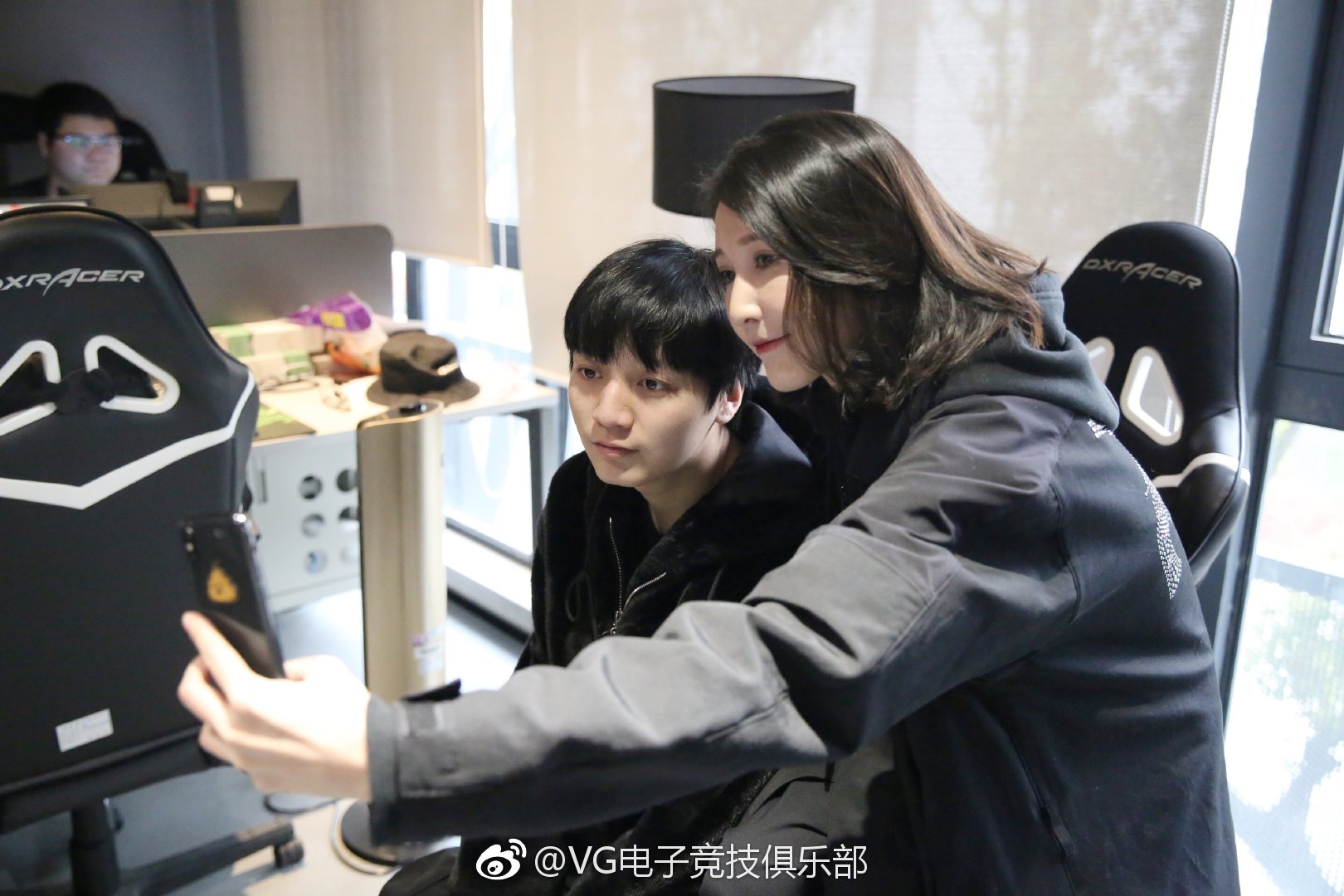 感谢今天甲哥@ZSMJ_龚建 与兰酱@Runawaybabe吕盒盒 的来访|龚建|来访|综合体_新浪新闻