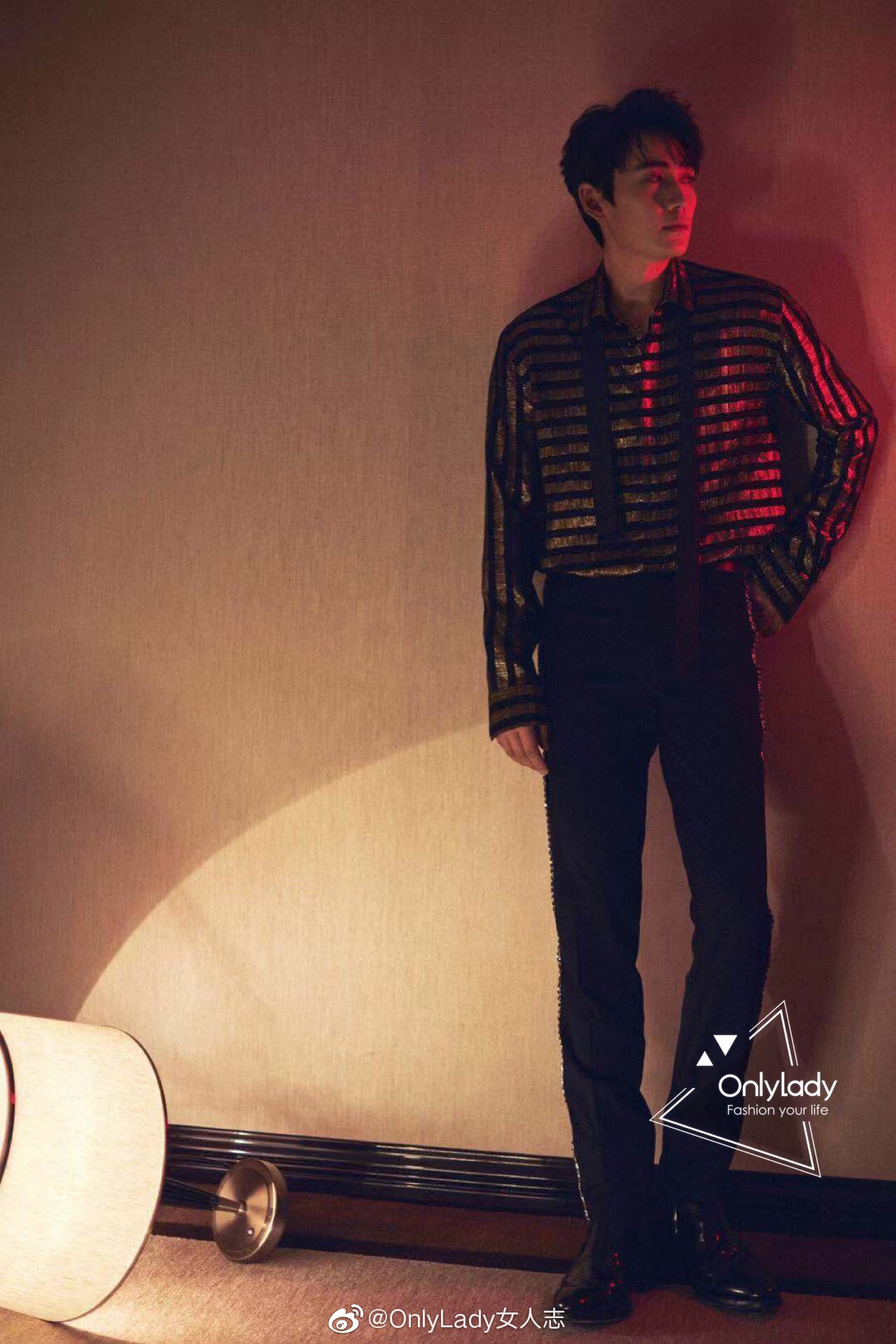 @朱一龙 身穿ADER ERROR西服短上衣、SAINT LAURENT BY ANTHONY VACCA|造型|情歌|粉丝|数据|我要我们在 ...