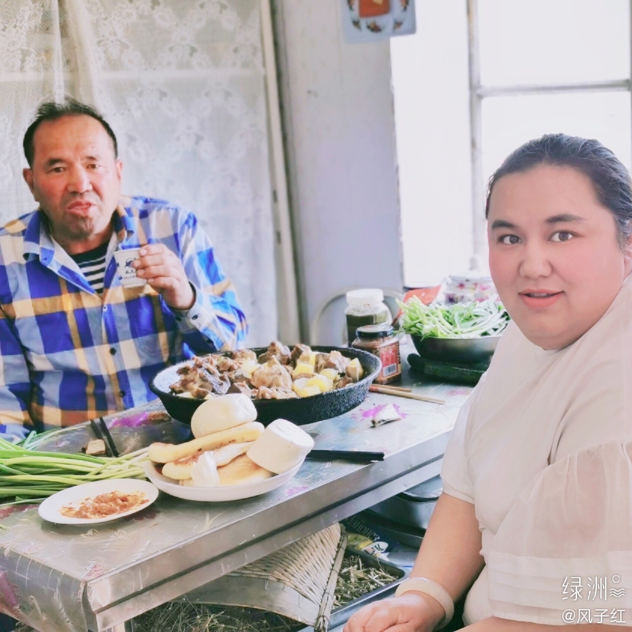 探访俄罗斯族人家 抵达了恩和俄罗斯族民族乡。对我来说