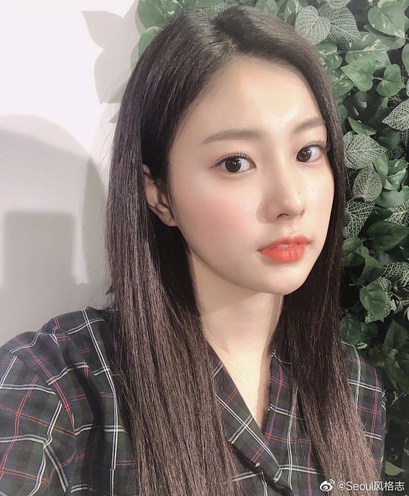 izone姜惠媛的顶级清纯美貌 希望清纯妹妹可以出一套自拍教程！