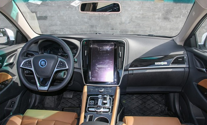 北汽EU5与比亚迪秦EV450，谁才是三电技术之王？-新浪汽车