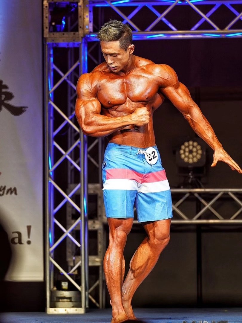 感谢@MINGXWORLD 在现场给大家带来日本职业赛的高清大图 这是男子健