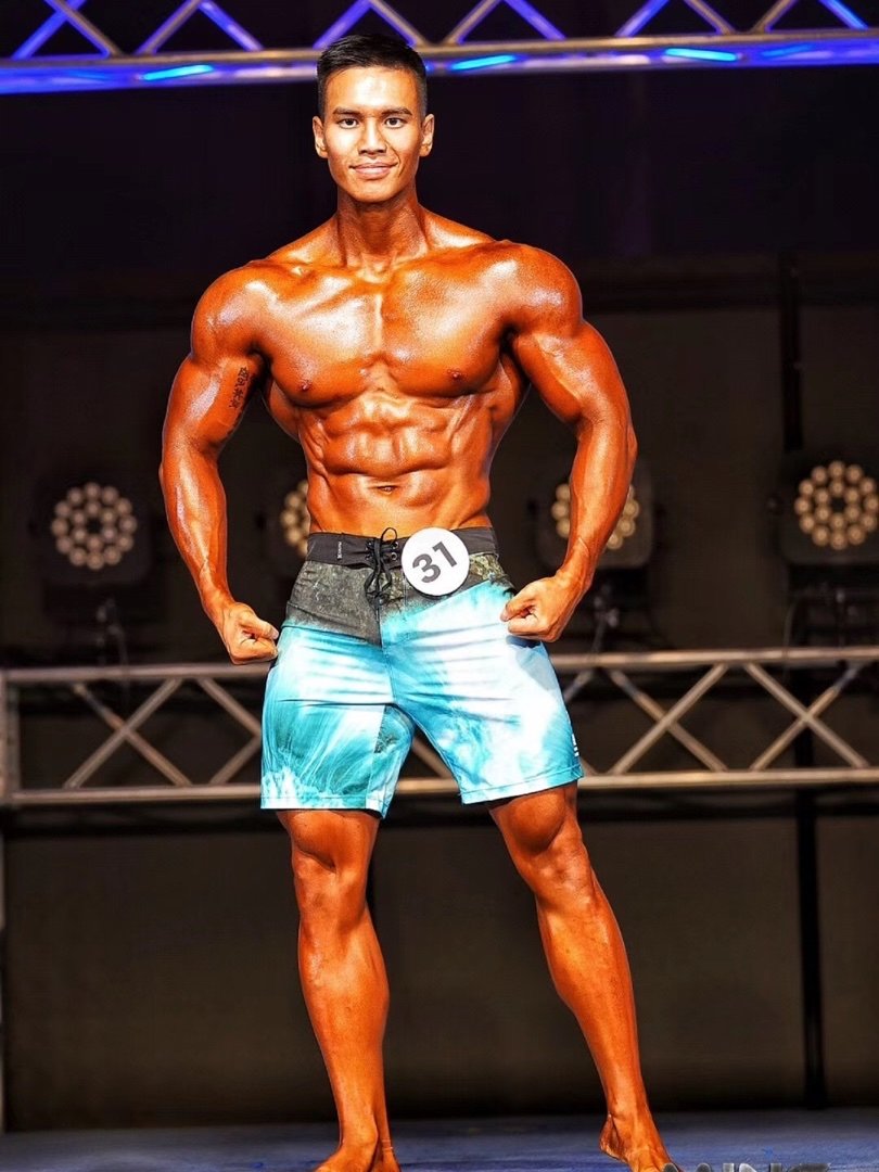 感谢@MINGXWORLD 在现场给大家带来日本职业赛的高清大图 这是男子健