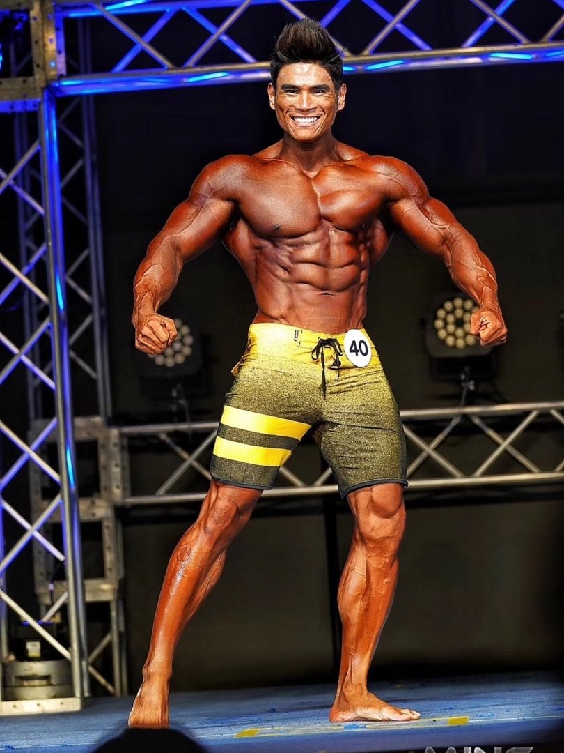 感谢@MINGXWORLD 在现场给大家带来日本职业赛的高清大图 这是男子健