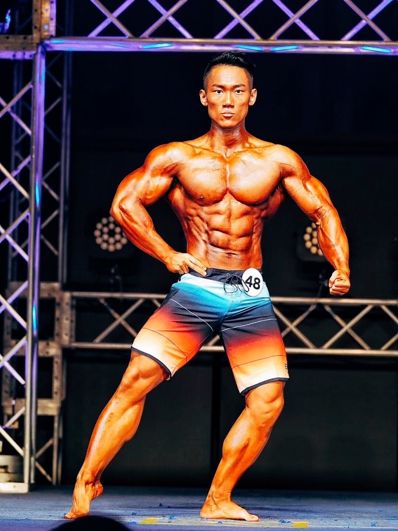 感谢@MINGXWORLD 在现场给大家带来日本职业赛的高清大图 这是男子健