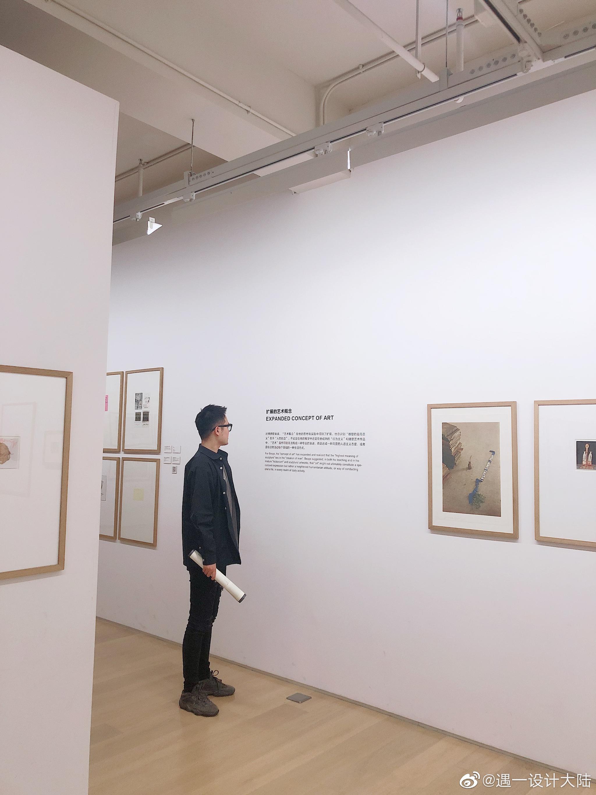 德国艺术家约瑟夫·博伊斯（Joseph Beuys）无疑是二十世纪最重要的艺|博伊斯|艺术家|激浪_新浪新闻