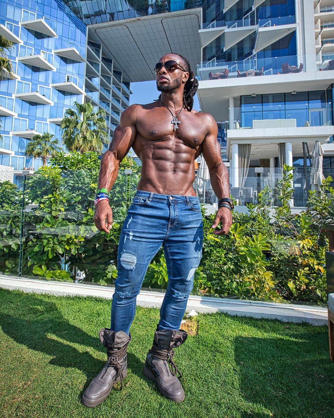 Ulisses Williams Jr_新浪新闻