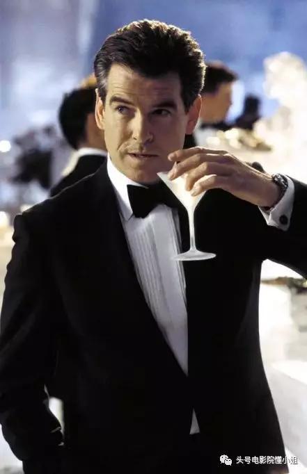 007电影背后神秘家族：曾淘汰阿凡达和超人，下任邦德还是男性