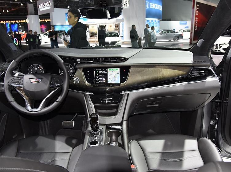 降维打击？凯迪拉克XT6能挑战X3/Q5/GLC吗？-新浪汽车