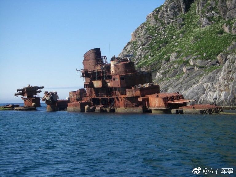 “摩尔曼斯克”是苏联“斯维尔德洛夫”级巡洋舰，1955年入役