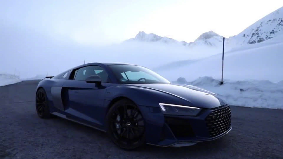 奥迪AUDI R8 V10 PERFORMANCE ！！！|奥迪_新浪新闻