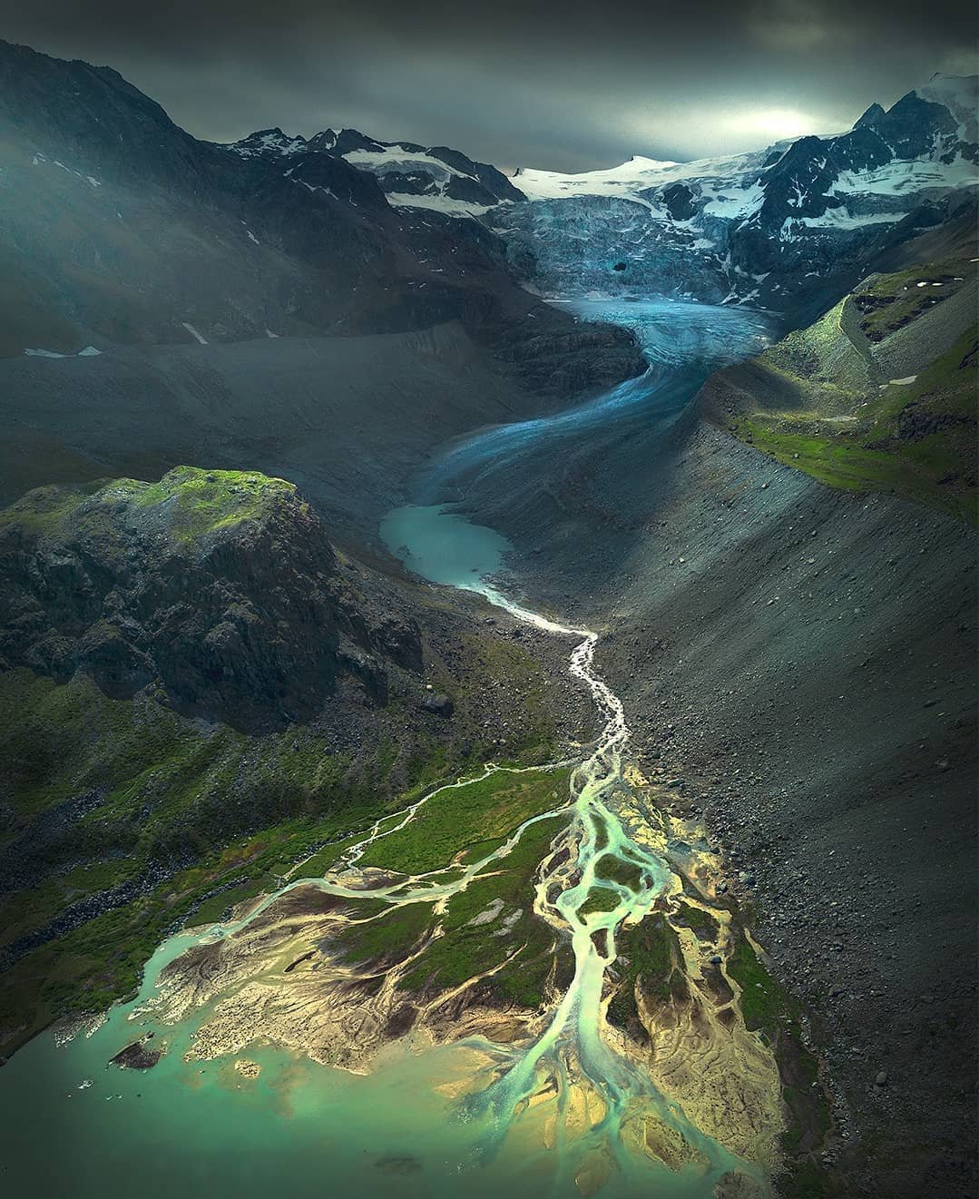 摄影师 Max Rive 深受大自然的启发