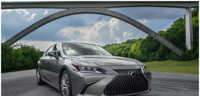 如何评价雷克萨斯ES200？一台加价两万，加速12秒的豪车-新浪汽车