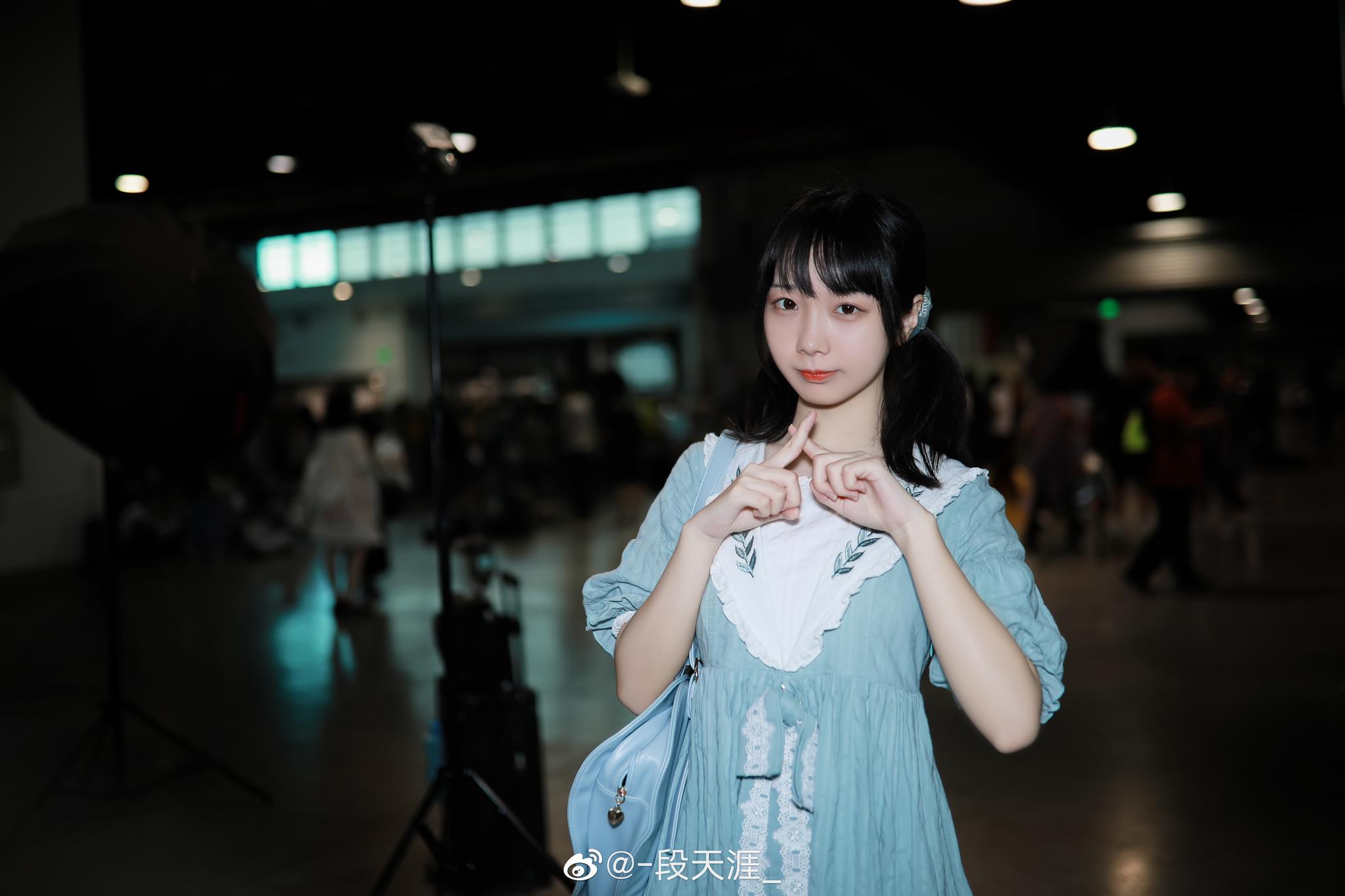 Day2偶遇小爱:@baka爱 :@-段天涯_@理想乡动漫展官方微博
