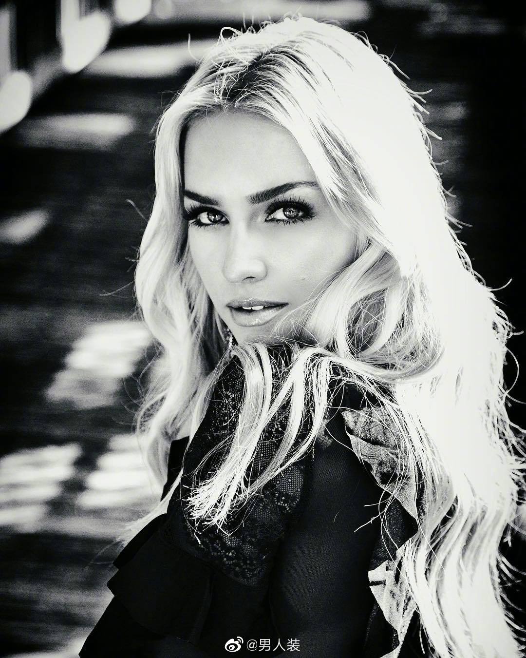 Cassidy Wolf ♡ “ California Dreamin ”_新浪新闻