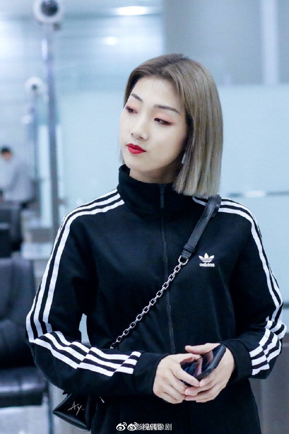 火箭少女101 孟美岐、吴宣仪、杨超越、段奥娟、Yamy、赖美云、张紫宁|张紫宁|火箭少女|孟美岐_新浪新闻