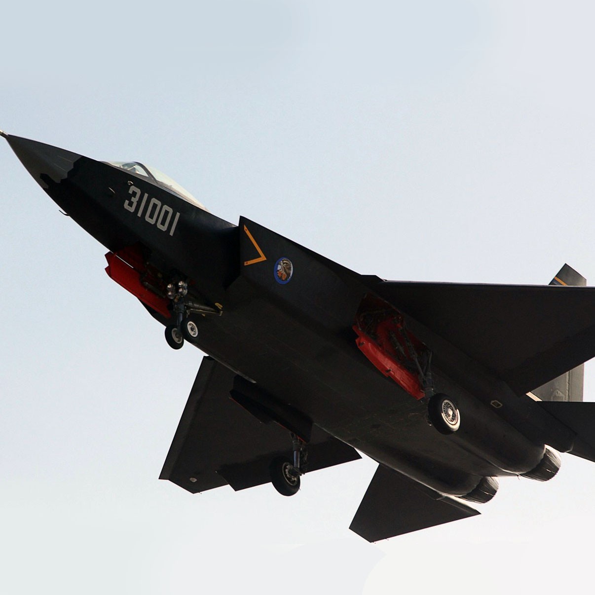 战争模拟丨中国FC-31化身歼-31B，在航母上成功起降！|涡扇|推力|发动机_新浪新闻