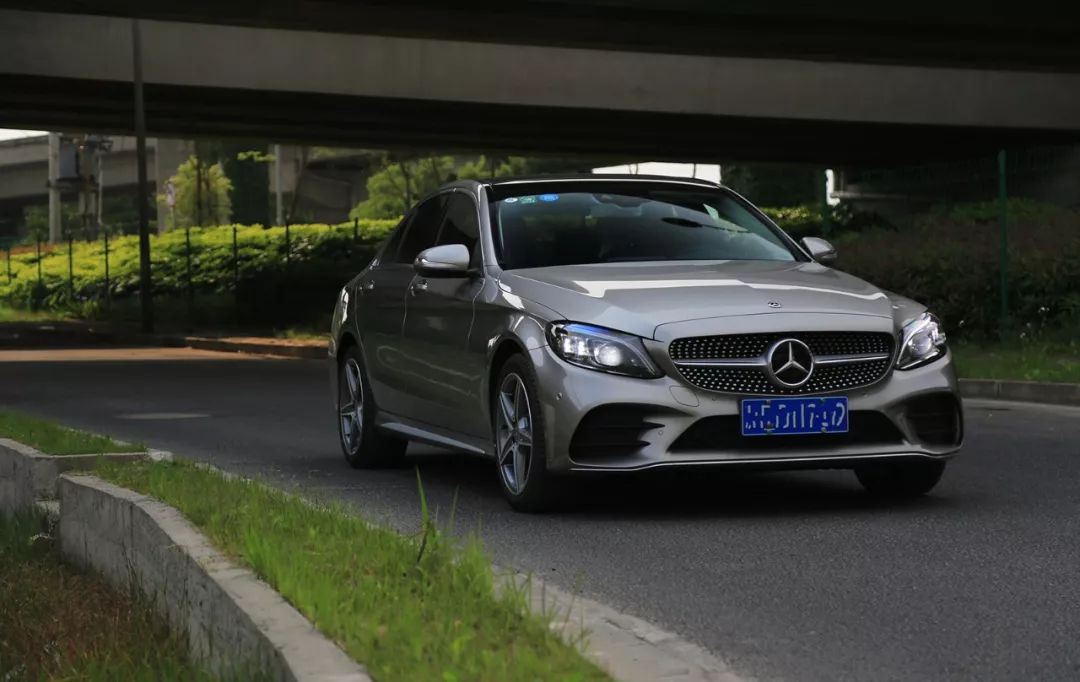 加入小电动机的48V开起来有何不同？未来燃油车都会像奔驰C260L这样