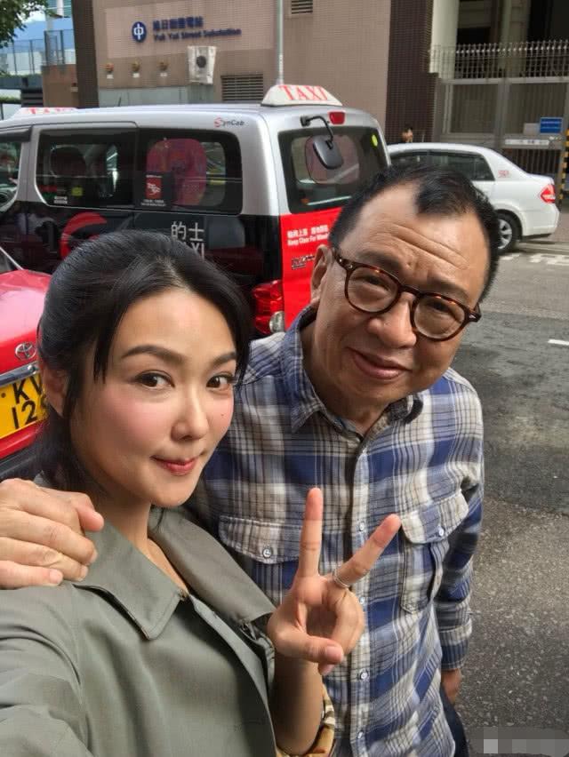 70岁的许绍雄传出桃色事件，与女主播聊天记录被公开！|许绍雄|桃色|女主播_新浪新闻