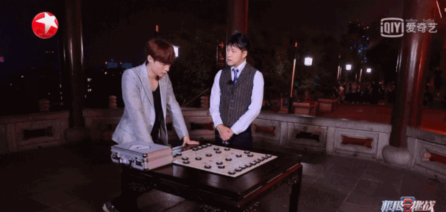 他曾是中国达人秀亚军，神曲《xuo鸭脖》火遍大街小巷|xuo鸭脖|教授|阿喆_新浪新闻