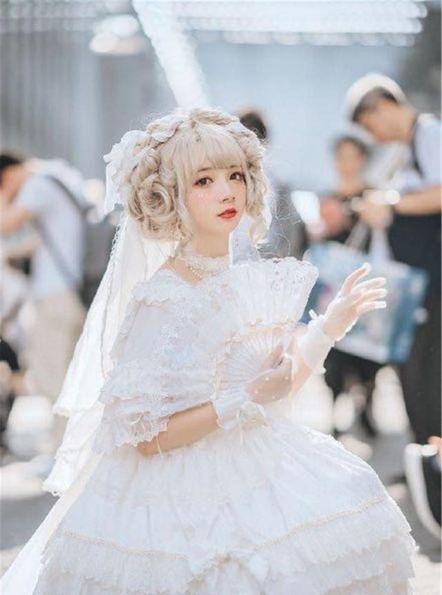 Lolita已经五十岁了，洛丽塔的起源与发展，半科普向|洛丽塔|原宿|小姐姐_新浪新闻