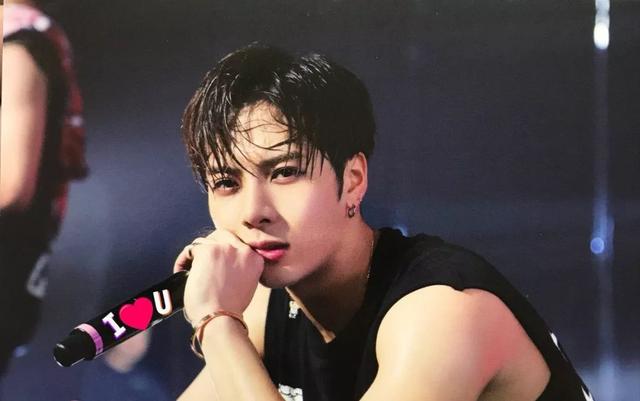 韩女团又出奇葩？公园少女Soso暗示自己“中台混血”遭怒斥