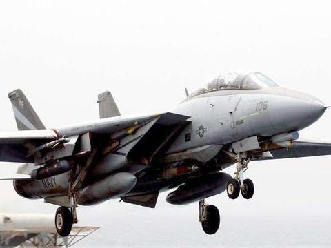 F-14战机和F-18战机哪一个更先进？谁更厉害？这里告诉你答案|战机|多用途|格斗_新浪新闻