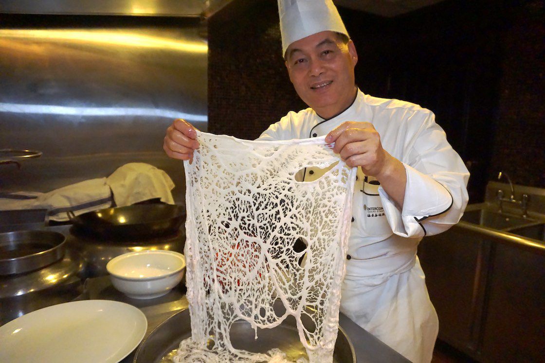 法国大厨焗肉的不传之秘，天然猪肉脂肪裹皮：猪网油