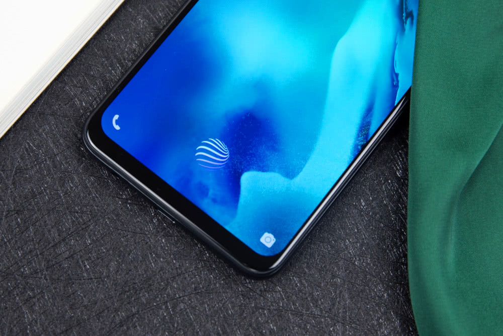 内存越大优势越低！128G的vivoZ5价格刷新，可有可无？__财经头条