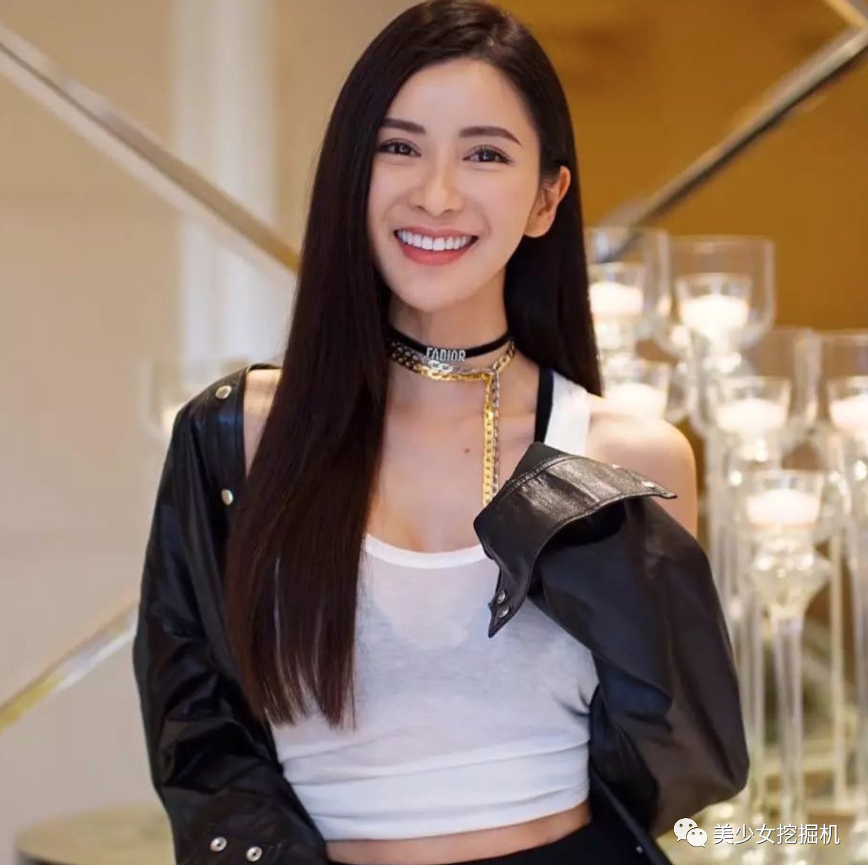 新加坡最有手段名媛，拥有全球最多爱马仕，如今44岁碾压一众年轻网红！|网红_新浪新闻