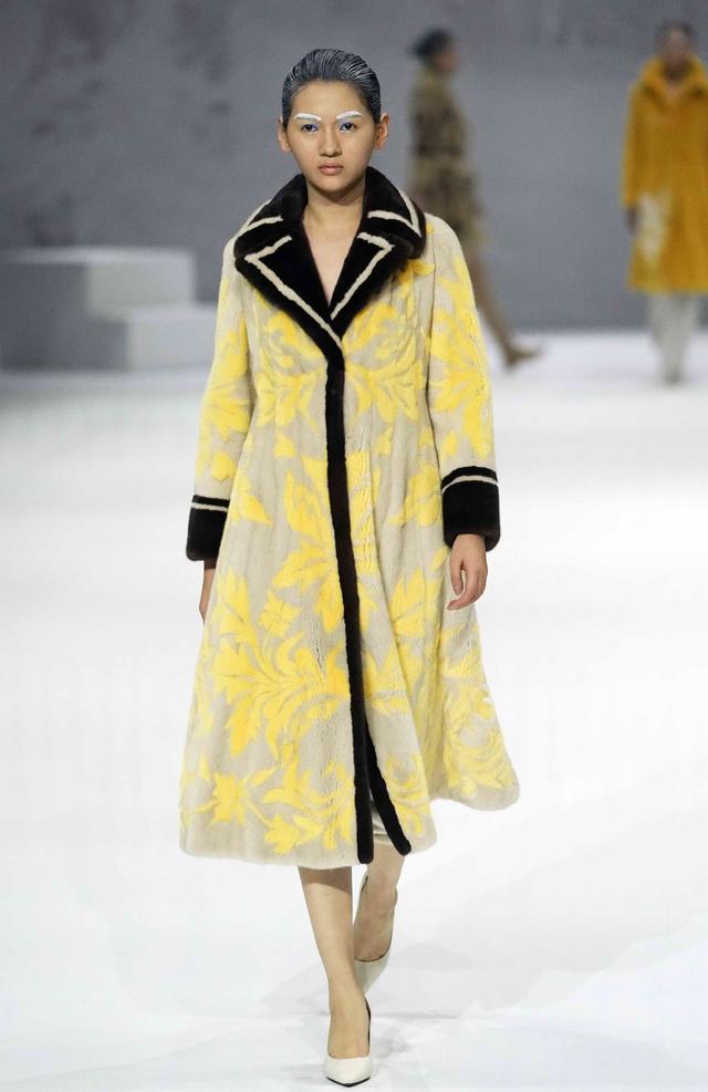 NE•TIGER 东北虎举行“华服四季之冬”高级定制发布会|华服|高级定制|东北虎_新浪新闻