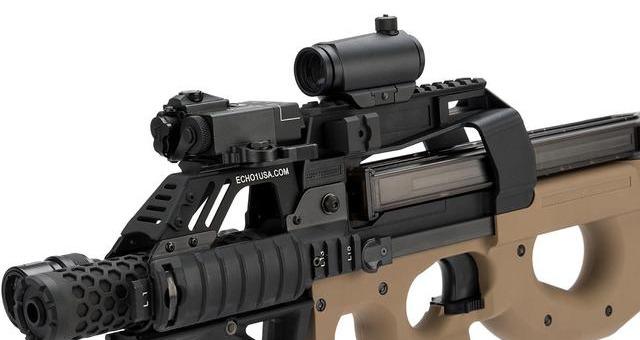 当年被称为最强冲锋枪的FN-P90到底有多强？百米之内无可匹敌