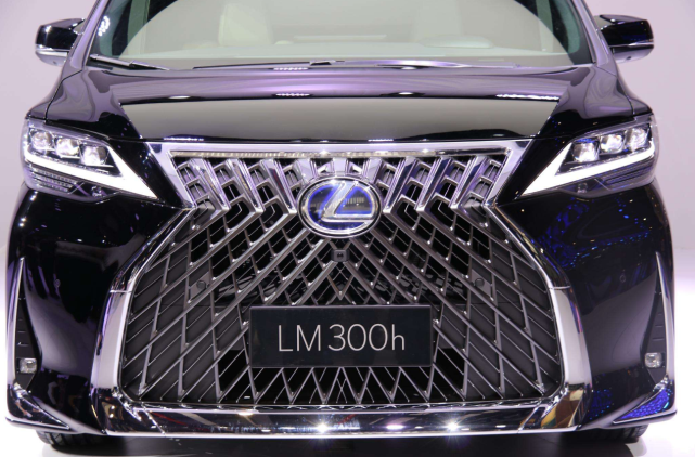 首批雷克萨斯LM300h准备交付，起步价216万，买不起就先看看吧-新浪汽车