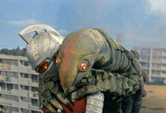 赛文是奥特曼中的王者，完胜其他兄弟，因为他有一颗博爱的心|赛文|赛文奥特曼|奥特曼_新浪新闻