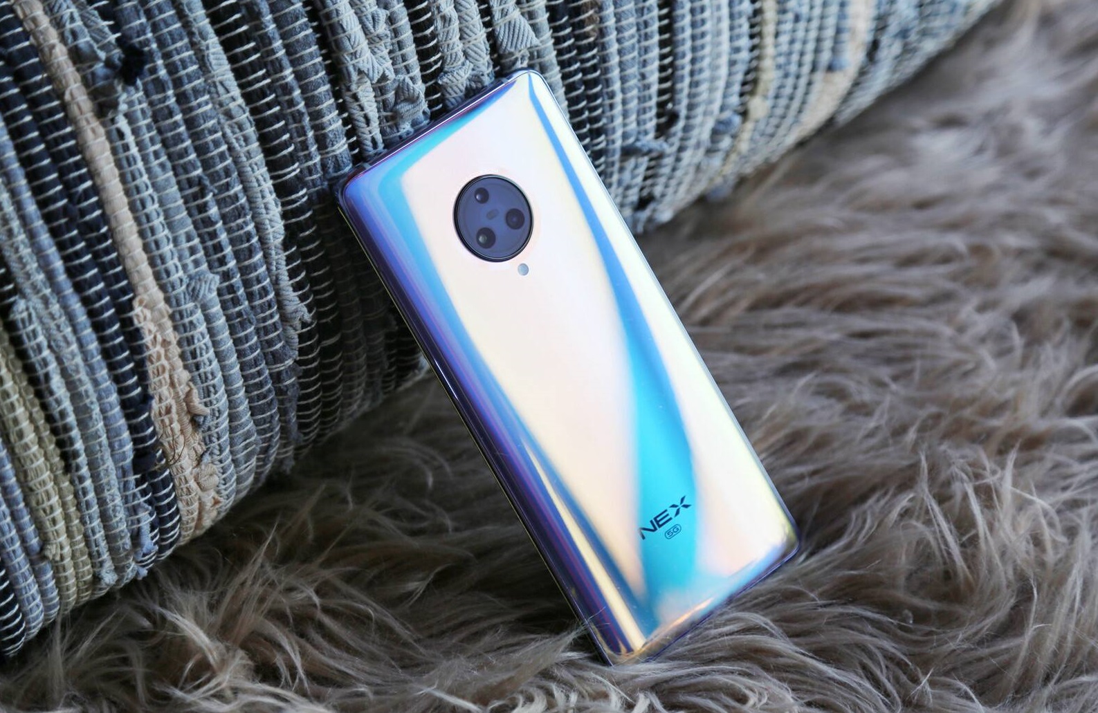 vivo火力全开，NEX3 5G版加速跌至“新低价”，还值得入手？__财经头条