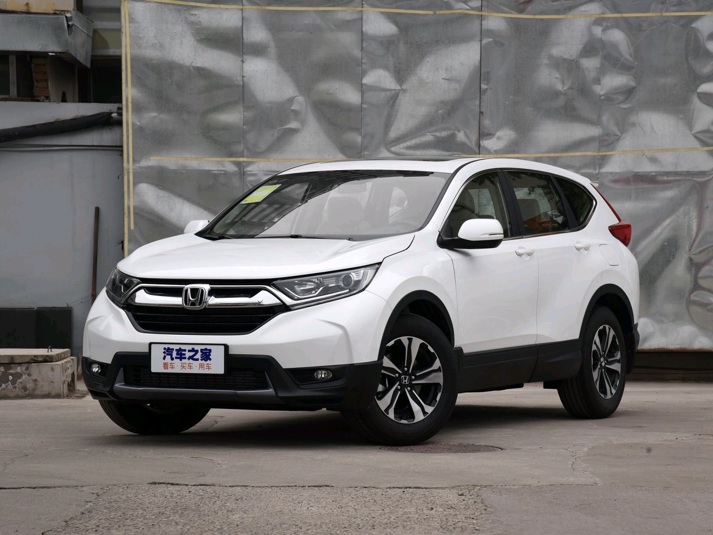 20万预算，红旗HS5和本田CRV怎么选，你怎么看？-新浪汽车