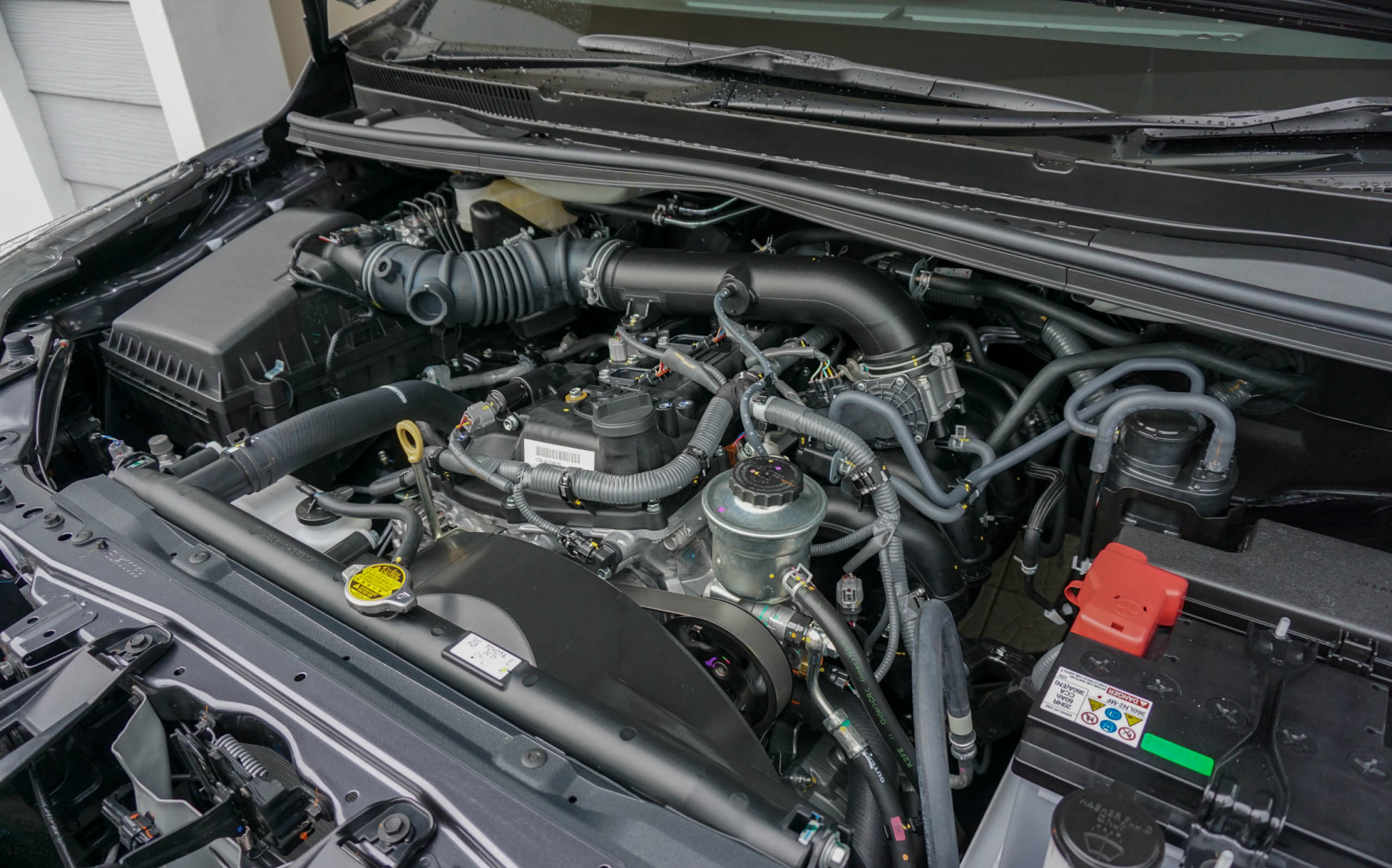 海外试驾丰田Innova综合感受还算可以-新浪汽车