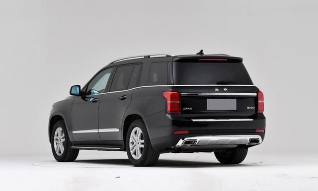 100万的北京BJ90，这回车标改不成“奔驰”了吧！-新浪汽车