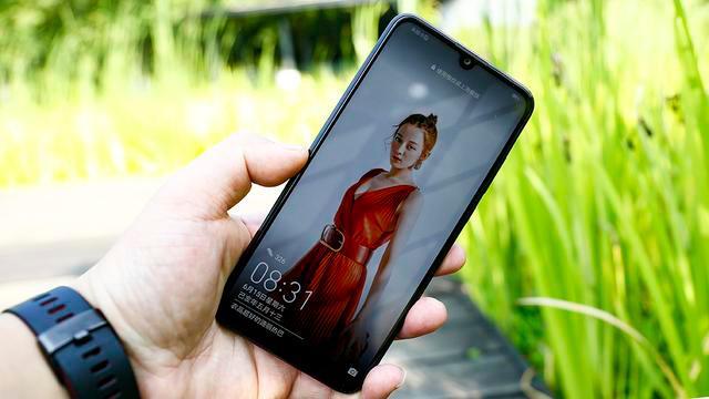 华为清仓了，1399起+5000mAh+双涡轮+4800万三摄，四款良心之作__财经头条