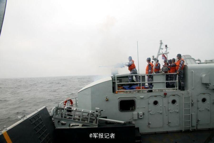 中美气垫船是双胞胎？726A驾驶舱布置大不同，关键之处不一样|气垫船|登陆作战_新浪新闻